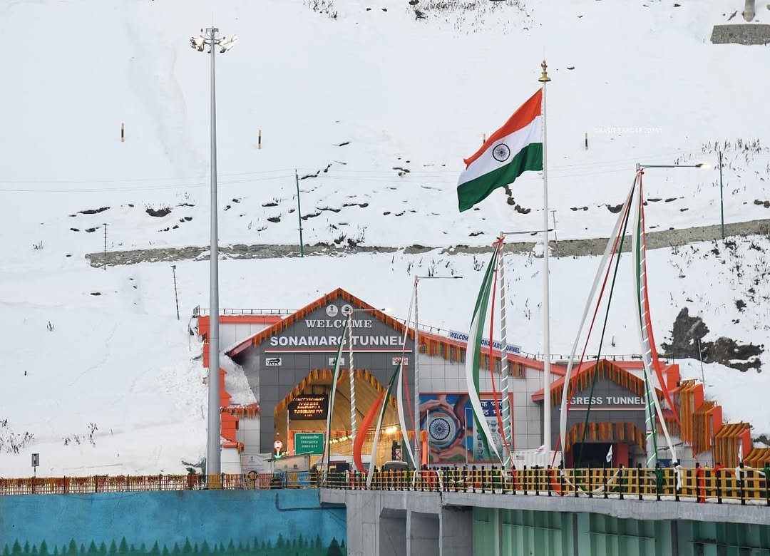 *PM inaugurates much-awaited Sonamarg tunnel* - Srinagar News