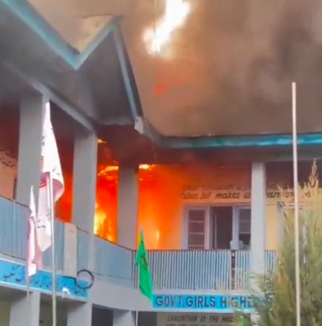 *Massive Fire Guts Govt Girls Higher Secondary School Qazigund, F&ES on ...